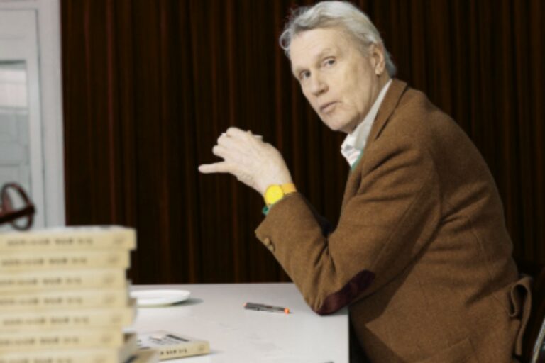 Adriaan van Dis: Leven, Carrière & Persoonlijke Verhalen